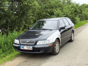 Black Volvo V40 2000 in Riga, with an engine capacity of 1.90 L and mileage of 242 thousand km for 1450 €, photo 2 on AUTOMOTO.COM.LV