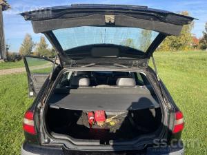 Black Volvo V40 2001 in Madona, with an engine capacity of 1.90 L and mileage of 279 thousand km for 1050 €, photo 3 on AUTOMOTO.COM.LV