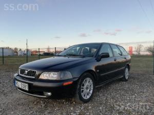 Melns Volvo V40 2002 Saldus, ar dzinēja tilpumu 1.80 L un nobraukumu 248 tūkst. km par 6150 €, foto 1 vietnē AUTOMOTO.COM.LV