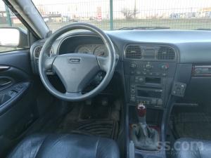 Melns Volvo V40 2002 Saldus, ar dzinēja tilpumu 1.80 L un nobraukumu 248 tūkst. km par 6150 €, foto 8 vietnē AUTOMOTO.COM.LV