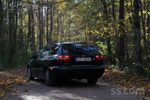 Black Volvo V40 2002 in Riga, with an engine capacity of 1.90 L and mileage of 287 thousand km for 550 €, photo 2 on AUTOMOTO.COM.LV
