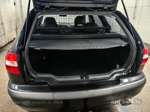 Melns Volvo V40 2002 Viljandi, ar dzinēja tilpumu 1.90 L un nobraukumu 170 tūkst. km par 3490 €, foto 14 vietnē AUTOMOTO.COM.LV