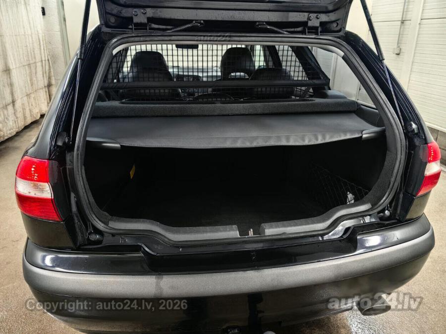 Melns Volvo V40 2002 Viljandi, ar dzinēja tilpumu 1.90 L un nobraukumu 170 tūkst. km par 3490 €, foto 14 vietnē AUTOMOTO.COM.LV