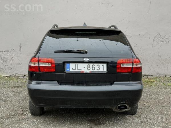 Black Volvo V40 2002 in Riga, with an engine capacity of 1.90 L and mileage of 385 thousand km for 990 €, photo 3 on AUTOMOTO.COM.LV