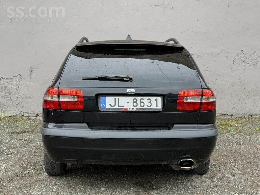 Melns Volvo V40 2002 Rīga, ar dzinēja tilpumu 1.90 L un nobraukumu 385 tūkst. km par 990 €, foto 4 vietnē AUTOMOTO.COM.LV