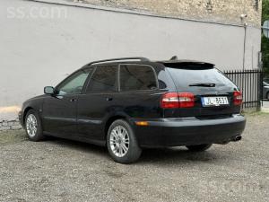 Melns Volvo V40 2002 Rīga, ar dzinēja tilpumu 1.90 L un nobraukumu 385 tūkst. km par 990 €, foto 6 vietnē AUTOMOTO.COM.LV