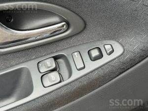 Melns Volvo V40 2002 Rīga, ar dzinēja tilpumu 1.90 L un nobraukumu 385 tūkst. km par 990 €, foto 11 vietnē AUTOMOTO.COM.LV