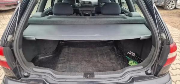 Black Volvo V40 2002 in Valmiera, with an engine capacity of 1.90 L and mileage of 264 thousand km for 1500 €, photo 10 on AUTOMOTO.COM.LV