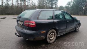 Black Volvo V40 2003 in Riga, with an engine capacity of 1.90 L and mileage of 392 thousand km for 800 €, photo 4 on AUTOMOTO.COM.LV