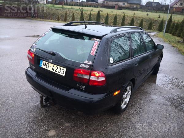 Black Volvo V40 2003 in Valka, with an engine capacity of 1.90 L and mileage of 384 thousand km for 850 €, photo 3 on AUTOMOTO.COM.LV