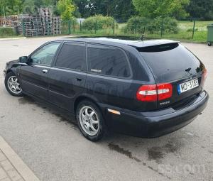 Melns Volvo V40 2003 Jelgava, ar dzinēja tilpumu 1.90 L un nobraukumu 306 tūkst. km par 1150 €, foto 3 vietnē AUTOMOTO.COM.LV
