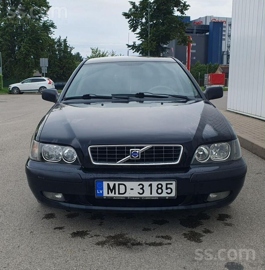 Melns Volvo V40 2003 Jelgava, ar dzinēja tilpumu 1.90 L un nobraukumu 306 tūkst. km par 1150 €, foto 7 vietnē AUTOMOTO.COM.LV