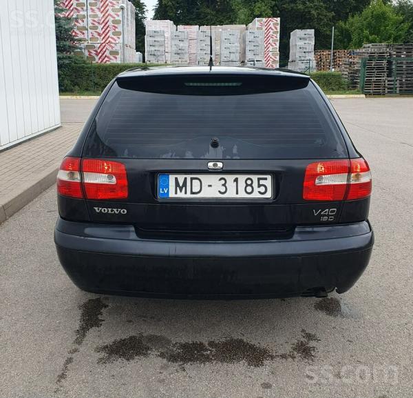 Black Volvo V40 2003 in Jelgava, with an engine capacity of 1.90 L and mileage of 306 thousand km for 1150 €, photo 7 on AUTOMOTO.COM.LV
