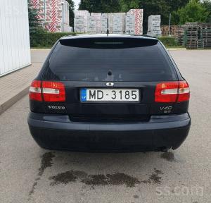 Melns Volvo V40 2003 Jelgava, ar dzinēja tilpumu 1.90 L un nobraukumu 306 tūkst. km par 1150 €, foto 8 vietnē AUTOMOTO.COM.LV