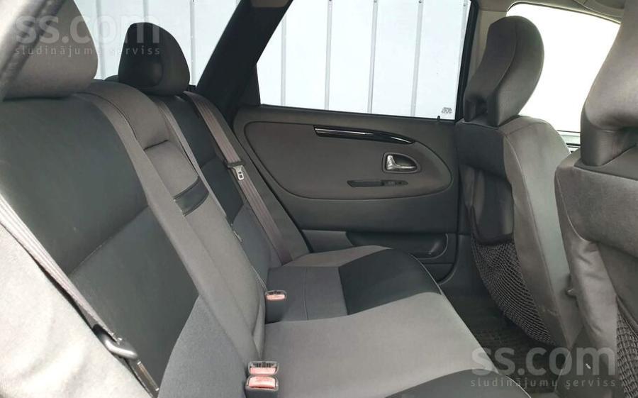 Melns Volvo V40 2003 Jelgava, ar dzinēja tilpumu 1.90 L un nobraukumu 306 tūkst. km par 1150 €, foto 14 vietnē AUTOMOTO.COM.LV