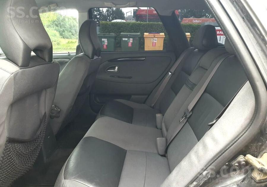 Melns Volvo V40 2003 Jelgava, ar dzinēja tilpumu 1.90 L un nobraukumu 306 tūkst. km par 1150 €, foto 15 vietnē AUTOMOTO.COM.LV
