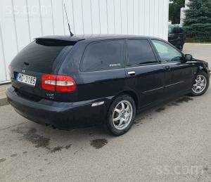 Melns Volvo V40 2003 Jelgava, ar dzinēja tilpumu 1.90 L un nobraukumu 306 tūkst. km par 1050 €, foto 3 vietnē AUTOMOTO.COM.LV