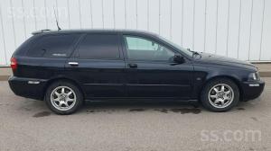 Melns Volvo V40 2003 Jelgava, ar dzinēja tilpumu 1.90 L un nobraukumu 306 tūkst. km par 1050 €, foto 6 vietnē AUTOMOTO.COM.LV