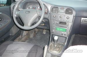 Melns Volvo V40 2004 Jehvi, ar dzinēja tilpumu 1.90 L un nobraukumu 0 tūkst. km par 990 €, foto 3 vietnē AUTOMOTO.COM.LV