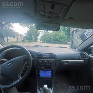 Melns Volvo V40 2004 Rīga, ar dzinēja tilpumu 1.90 L un nobraukumu 317 tūkst. km par 1000 €, foto 7 vietnē AUTOMOTO.COM.LV