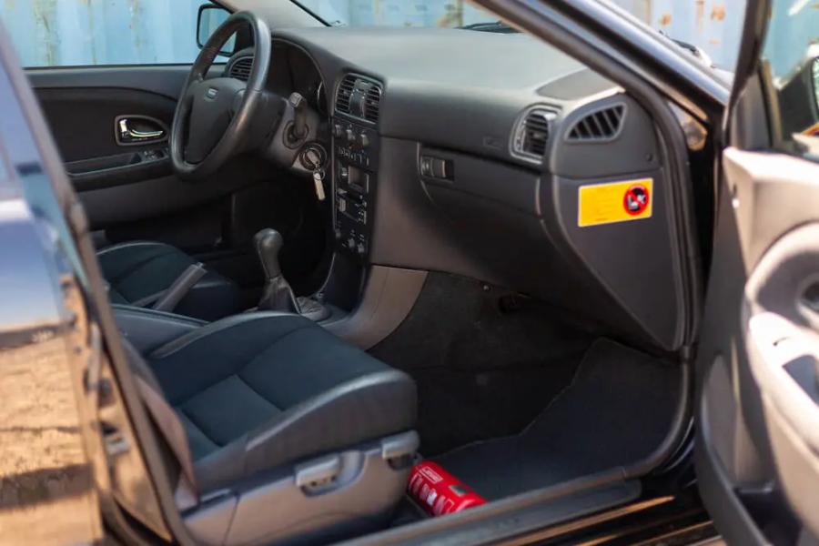 Melns Volvo V40 2004 Rīga, ar dzinēja tilpumu 1.90 L un nobraukumu 175 tūkst. km par 2495 €, foto 17 vietnē AUTOMOTO.COM.LV
