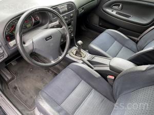 Black Volvo V40 2004 in Riga, with an engine capacity of 1.90 L and mileage of 330 thousand km for 1800 €, photo 11 on AUTOMOTO.COM.LV