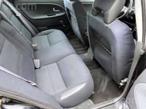 Black Volvo V40 2004 in Riga, with an engine capacity of 1.90 L and mileage of 330 thousand km for 1800 €, photo 14 on AUTOMOTO.COM.LV