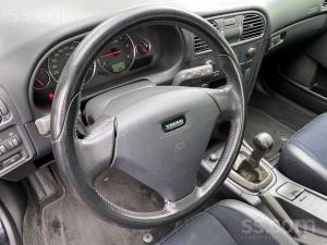 Black Volvo V40 2004 in Riga, with an engine capacity of 1.90 L and mileage of 330 thousand km for 1800 €, photo 18 on AUTOMOTO.COM.LV