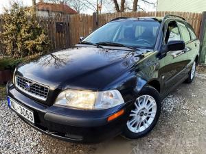 Black Volvo V40 2004 in Riga, with an engine capacity of 1.90 L and mileage of 330 thousand km for 1800 €, photo 32 on AUTOMOTO.COM.LV