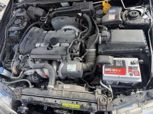 Black Volvo V40 2004 in Kaunas, with an engine capacity of 1.78 L and mileage of 216 thousand km for 1750 €, photo 5 on AUTOMOTO.COM.LV
