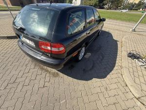 Black Volvo V40 2004 in Kaunas, with an engine capacity of 1.78 L and mileage of 216 thousand km for 1750 €, photo 9 on AUTOMOTO.COM.LV