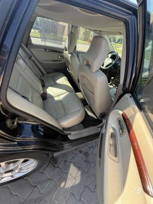 Black Volvo V40 2004 in Kaunas, with an engine capacity of 1.78 L and mileage of 216 thousand km for 1750 €, photo 23 on AUTOMOTO.COM.LV