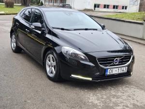 Черный Вольво В40 2012 в Екабпилс, объемом двигателя 1.60 л и пробегом 274 тыс. км за 6490 €, фото 5 на AUTOMOTO.COM.LV