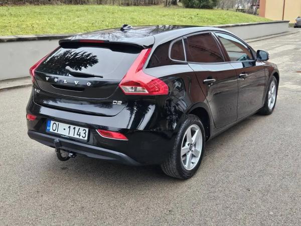 Черный Вольво В40 2012 в Екабпилс, объемом двигателя 1.60 л и пробегом 274 тыс. км за 6490 €, фото 7 на AUTOMOTO.COM.LV
