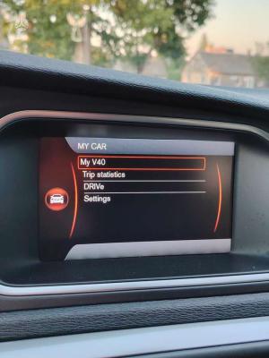 Black Volvo V40 2012 in Raseiniai, with an engine capacity of 2.00 L and mileage of 284 thousand km for 6500 €, photo 21 on AUTOMOTO.COM.LV