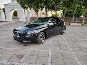 Black Volvo V40 2012 in Raseiniai, with an engine capacity of 2.00 L and mileage of 284 thousand km for 6500 €, photo 24 on AUTOMOTO.COM.LV