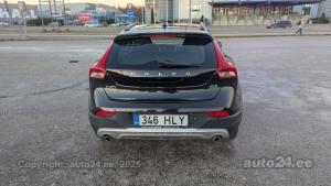 Black Volvo V40 2013 in Tallinn, with an engine capacity of 2.00 L and mileage of 258 thousand km for 7000 €, photo 4 on AUTOMOTO.COM.LV