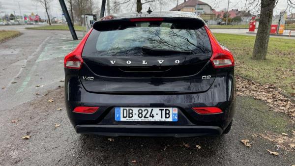 Melns Volvo V40 2013 Tauragė, ar dzinēja tilpumu 1.56 L un nobraukumu 270 tūkst. km par 4700 €, foto 7 vietnē AUTOMOTO.COM.LV