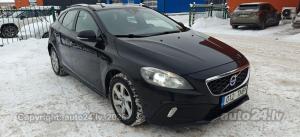 Melns Volvo V40 2013 Paide, ar dzinēja tilpumu 2.00 L un nobraukumu 356 tūkst. km par 7900 €, foto  vietnē AUTOMOTO.COM.LV