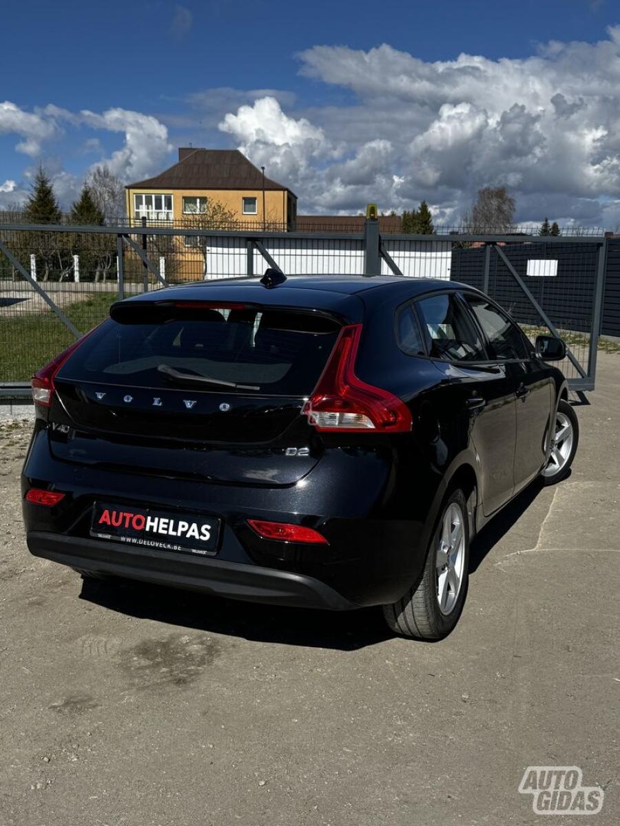 Melns Volvo V40 2013 Klaipėda, ar dzinēja tilpumu 1.60 L un nobraukumu 284 tūkst. km par 5750 €, foto 10 vietnē AUTOMOTO.COM.LV