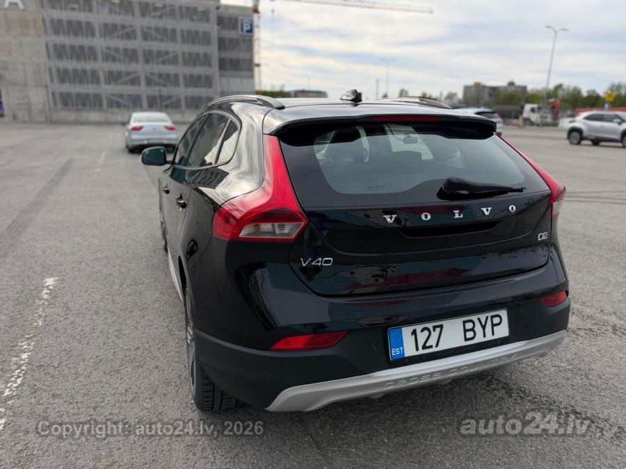 Melns Volvo V40 2013 Tallina, ar dzinēja tilpumu 1.60 L un nobraukumu 164 tūkst. km par 7999 €, foto 3 vietnē AUTOMOTO.COM.LV
