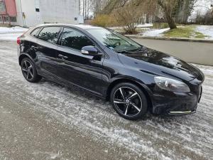 Черный Вольво В40 2013 в Екабпилс, объемом двигателя 1.60 л и пробегом 298 тыс. км за 6490 €, фото 5 на AUTOMOTO.COM.LV