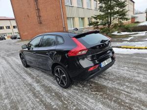 Черный Вольво В40 2013 в Екабпилс, объемом двигателя 1.60 л и пробегом 298 тыс. км за 6490 €, фото 10 на AUTOMOTO.COM.LV