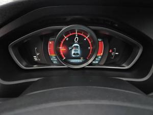 Черный Вольво В40 2013 в Екабпилс, объемом двигателя 1.60 л и пробегом 298 тыс. км за 6490 €, фото 26 на AUTOMOTO.COM.LV
