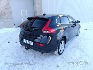 Black Volvo V40 2014 in Paide, with an engine capacity of 2.00 L and mileage of 286 thousand km for 7450 €, photo 4 on AUTOMOTO.COM.LV
