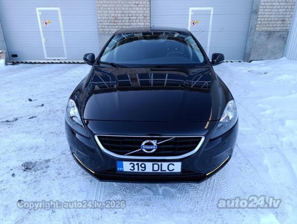 Black Volvo V40 2014 in Paide, with an engine capacity of 2.00 L and mileage of 286 thousand km for 7450 €, photo 5 on AUTOMOTO.COM.LV