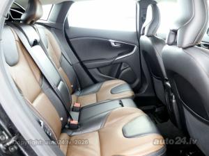 Melns Volvo V40 2014 Tallina, ar dzinēja tilpumu 2.00 L un nobraukumu 263 tūkst. km par 5999 €, foto 7 vietnē AUTOMOTO.COM.LV