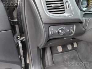 Melns Volvo V40 2014 Talsi, ar dzinēja tilpumu 1.60 L un nobraukumu 107 tūkst. km par 7200 €, foto 13 vietnē AUTOMOTO.COM.LV