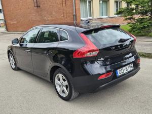 Черный Вольво В40 2014 в Екабпилс, объемом двигателя 1.60 л и пробегом 288 тыс. км за 6490 €, фото 9 на AUTOMOTO.COM.LV