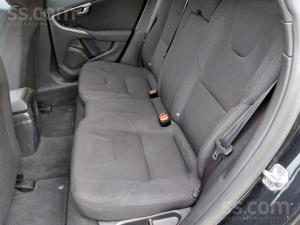 Melns Volvo V40 2014 Jelgava, ar dzinēja tilpumu 1.60 L un nobraukumu 188 tūkst. km par 6900 €, foto 7 vietnē AUTOMOTO.COM.LV